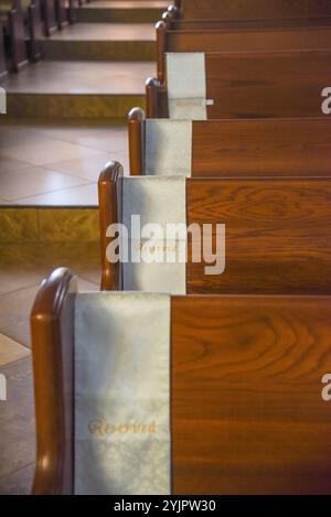reserved church pew Stock Photo - Alamy