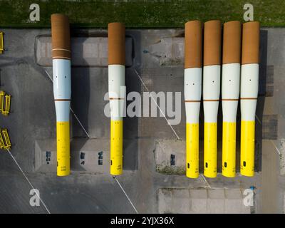 Steel monopile foundations to construct an offshore windpark in the ...