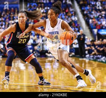 North Carolina guard Indya Nivar (24) and Duke guard Jadyn Donovan (4 ...
