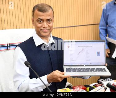 PATNA, INDIA - NOVEMBER 16: Chairman of Bihar Dharmik Nyas Board ...