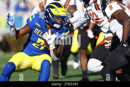 Delaware running back Marcus Yarns runs the 40-yard dash at the NFL ...