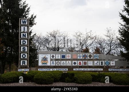 Welcome to Windsor sign on Dougall Avenue in Ontario, Canada Stock ...