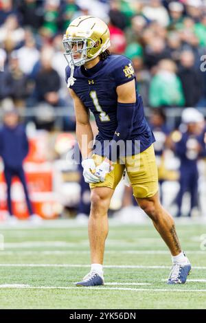 Notre Dame wide receiver Jaden Greathouse (1) runs for a touchdown ...