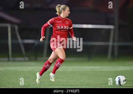 Amber Bert (10) of Zulte-Waregem pictured during a female soccer game ...