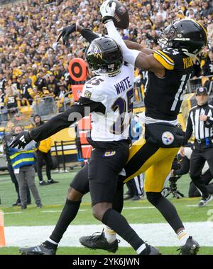 Baltimore Ravens cornerback Tre'Davious White (25) in action during the ...