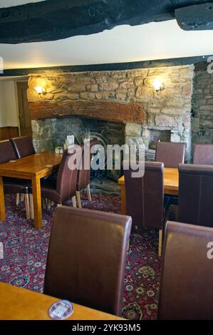 Mariners Arms, Berkeley, Gloucestershire, UK Stock Photo - Alamy