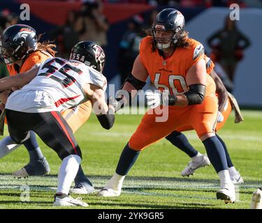 Denver Broncos center Luke Wattenberg (60) lines up against the Dallas ...