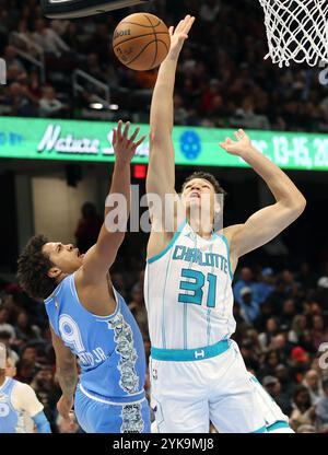 Cleveland Cavaliers' Craig Porter Jr. plays during an NBA basketball ...