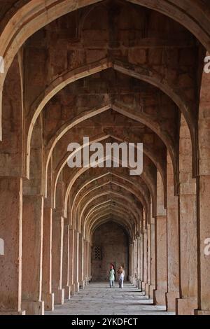 Corridor and archways in the Jami Masjid in Mandu, Madhya Pradesh ...