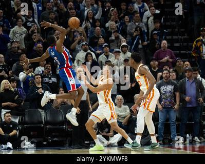 Atlanta Hawks guard Dyson Daniels (5) blocks the shot of Utah Jazz ...