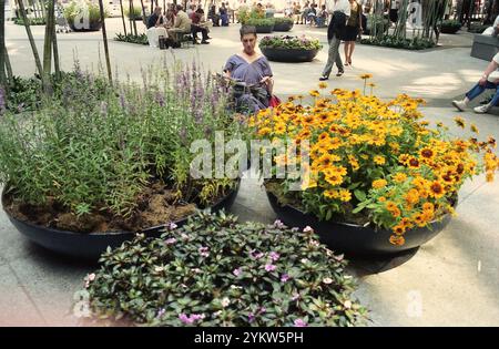 590 Madison Avenue Atrium, NYC Stock Photo - Alamy
