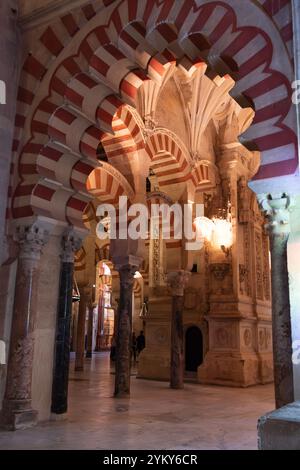 Hypostyle Hall with Red and White Arches, Mosque-Cathedral of Cordoba ...