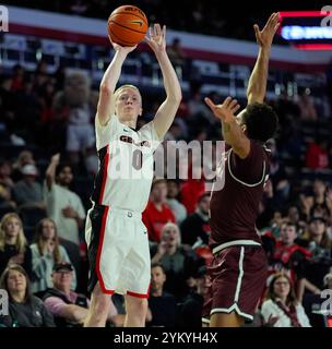 Georgia guard Blue Cain (0) shoots the ball during the first half of an ...