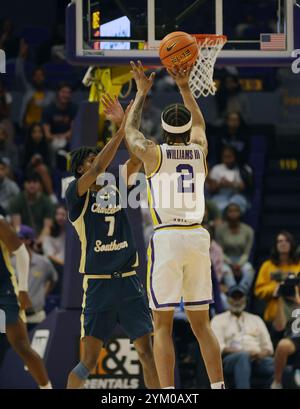 LSU guard Mike Williams III (2) reacts after a 3-point basket against ...