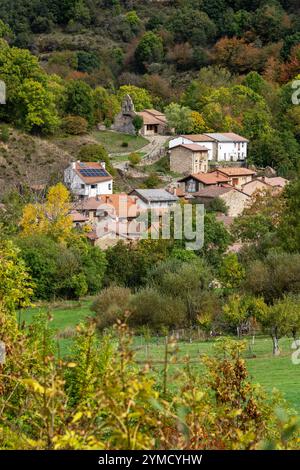 Horcadas village, Riaño Mountain and Mampodre Regional Park, province ...