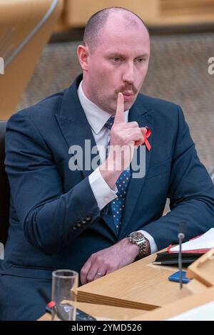 Minister for Health and Social Care Neil Gray at the T1-weighted MRI ...