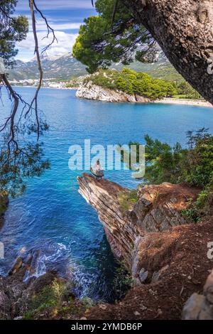 Sunlight over mountains near Adriatic sea in Omis, Dalmatia, Croatia ...