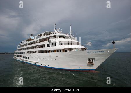MV Reef Endeavour, Fiji, Melanesia, Oceana Stock Photo - Alamy