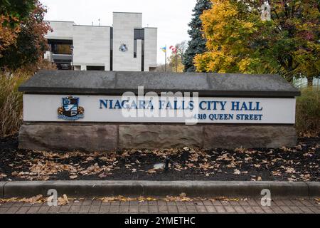 City hall sign in Queen Street District, Niagara Falls, Ontario, Canada ...