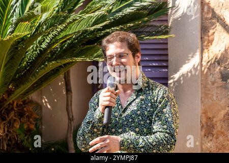 Josep Pedrals, poet: Suc de garrofes i oli de saüc, Finca Es rafalet de ...