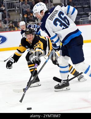 Pittsburgh Penguins' Rickard Rakell, center, celebrates after his goal ...