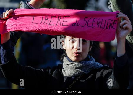 Demonstration in Rome on the occasion of the national taxi drivers ...