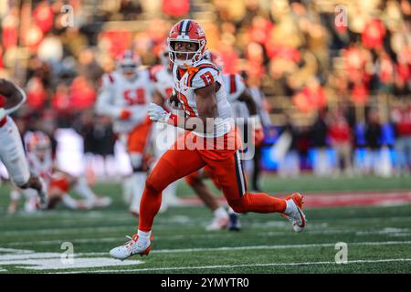 Illinois wide receiver Pat Bryant runs the 40-yard dash at the NFL ...
