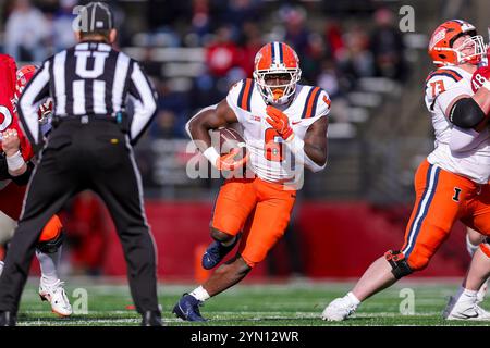 Illinois running back Josh McCray (6) warms up before the Citrus Bowl ...