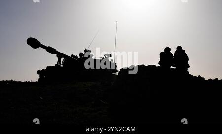Basel Adra, Rachel Szor, Hamdan Ballal und Yuval Abraham mit den Oscars ...