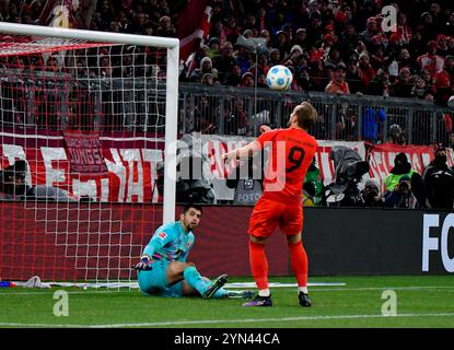 November 1, 2025, Allianz Arena, Munich, GER, 1.FBL, FC Bayern Munich ...