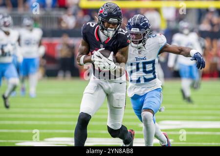 Tennessee Titans cornerback Jarvis Brownlee Jr. signs autographs for ...