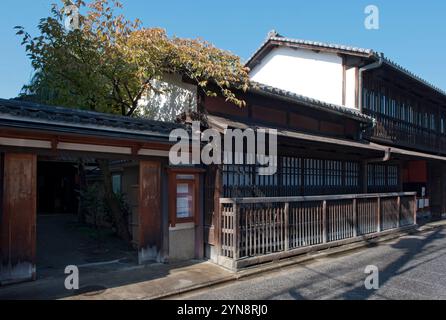 Kyoto's famous Sumiya geisha and taiyu entertainment house from the Edo ...