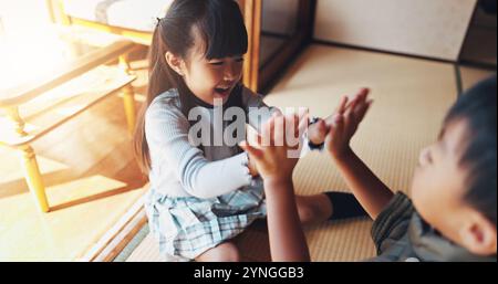 Japanese kids at home Stock Photo - Alamy