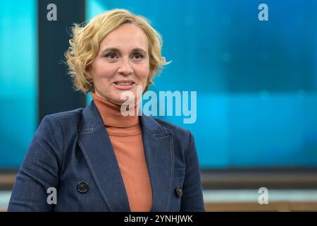 GER, Berlin, Studio, zu Gast bei - Caren Miosga, Polittalk, TV, Format, mit Moderatorin, NDR ...