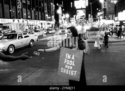 - New York, propaganda of evangelical preachers in Times Square - New ...