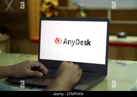 AnyDesk app logo on phone screen Stock Photo - Alamy
