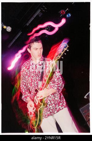 Richard Parfitt of 60 Ft Dolls playing live at the Legendary TJ’s in ...