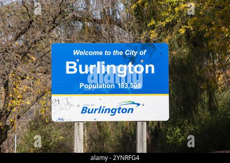 Welcome to the City of Burlington sign on Lakeshore Road in Ontario ...