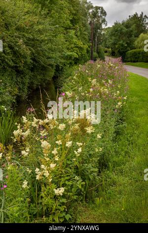 UK, England, Rutland, Braunston, Wood Lane, former Manor House, now two ...