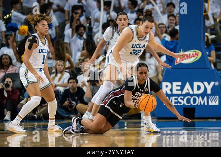 South Carolina guard Te-Hina Paopao (0) reacts during an NCAA college ...