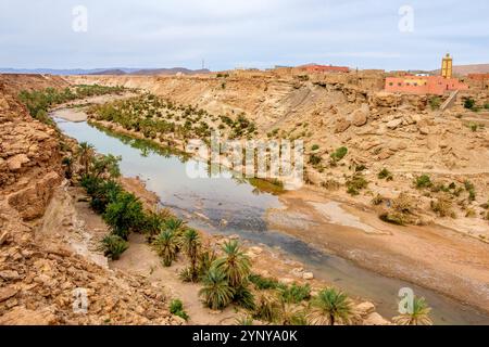 Typical oasis scenery on the road to Tata in Tata Province, Souss-Massa ...