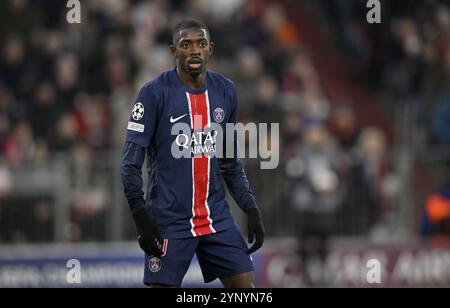MUNCHEN - Ousmane Dembele of Paris Saint-Germain kisses the UEFA ...