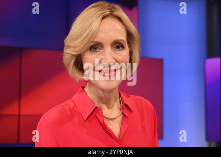 Moderatorin Petra Gerster zu Gast in der ARD Talkshow Maischberger ...