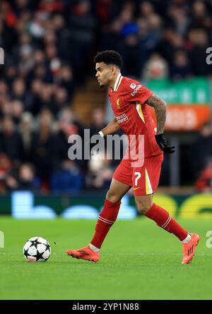 Liverpool's Luis Diaz runs with the ball during the FA Cup fourth round ...
