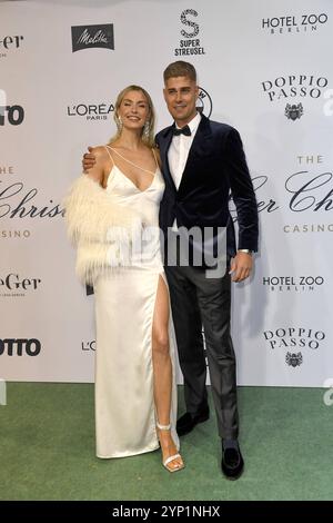 Dustin Schöne und Lena Gercke beim Magical Christmas Ball von LeGer by ...