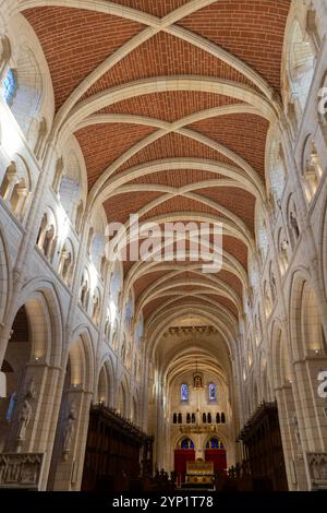 Vaulted roof ceiling interior of Buckfast abbey church, Buckfast Abbey ...