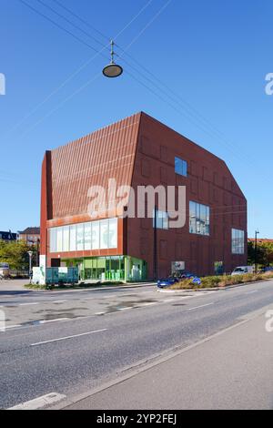 Copenhagen, Denmark - Pelican Self Storage Østerbro building by Entasis ...