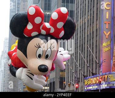 Disney s Minnie Mouse, Balloon out and about for Macy's Thanksgiving ...