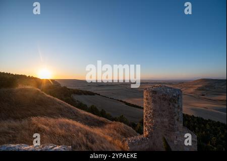 Panorama of the medieval castle of Castrojeriz Stock Photo - Alamy