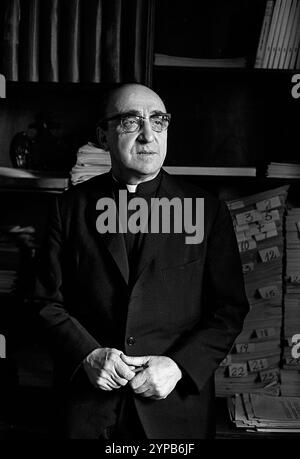 Spanish Catholic priest Iñaki de Aspiazu during a press interview in ...
